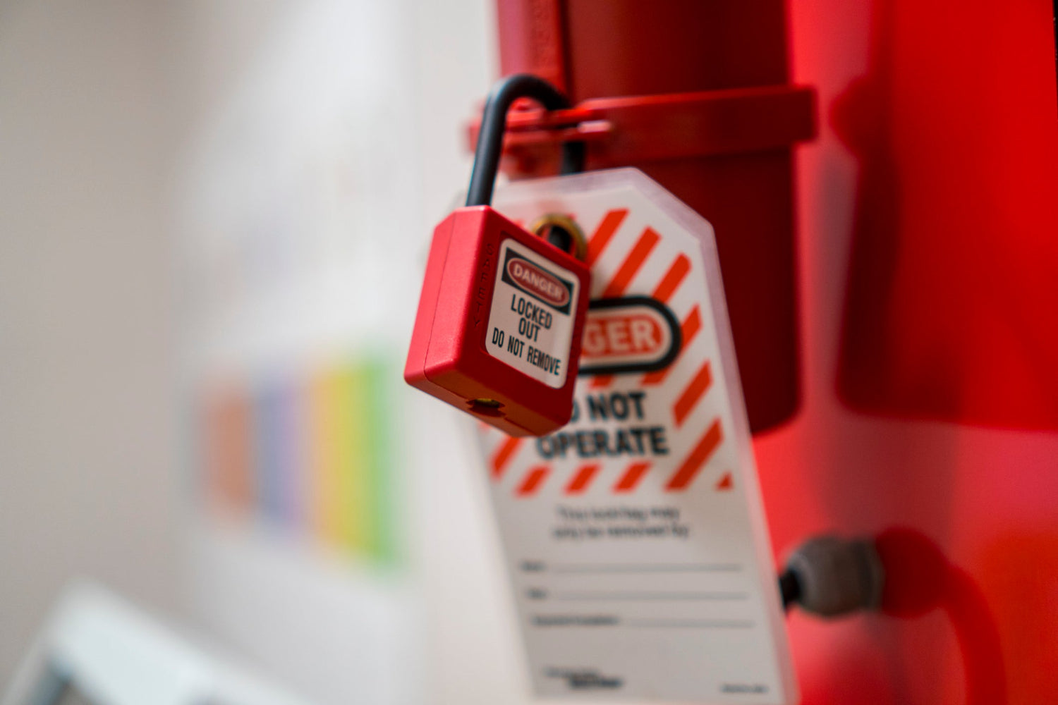 Lock Out Tag Out Procedure (LOTO) | Hoe installeer je LOTO ...